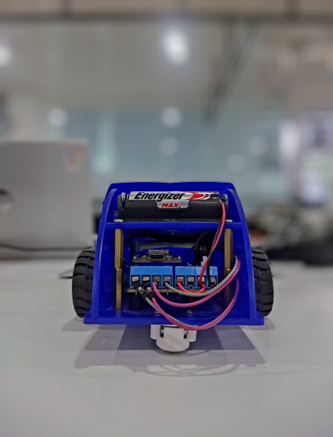 Pamer.in | Robot transporter line follower Kelas A