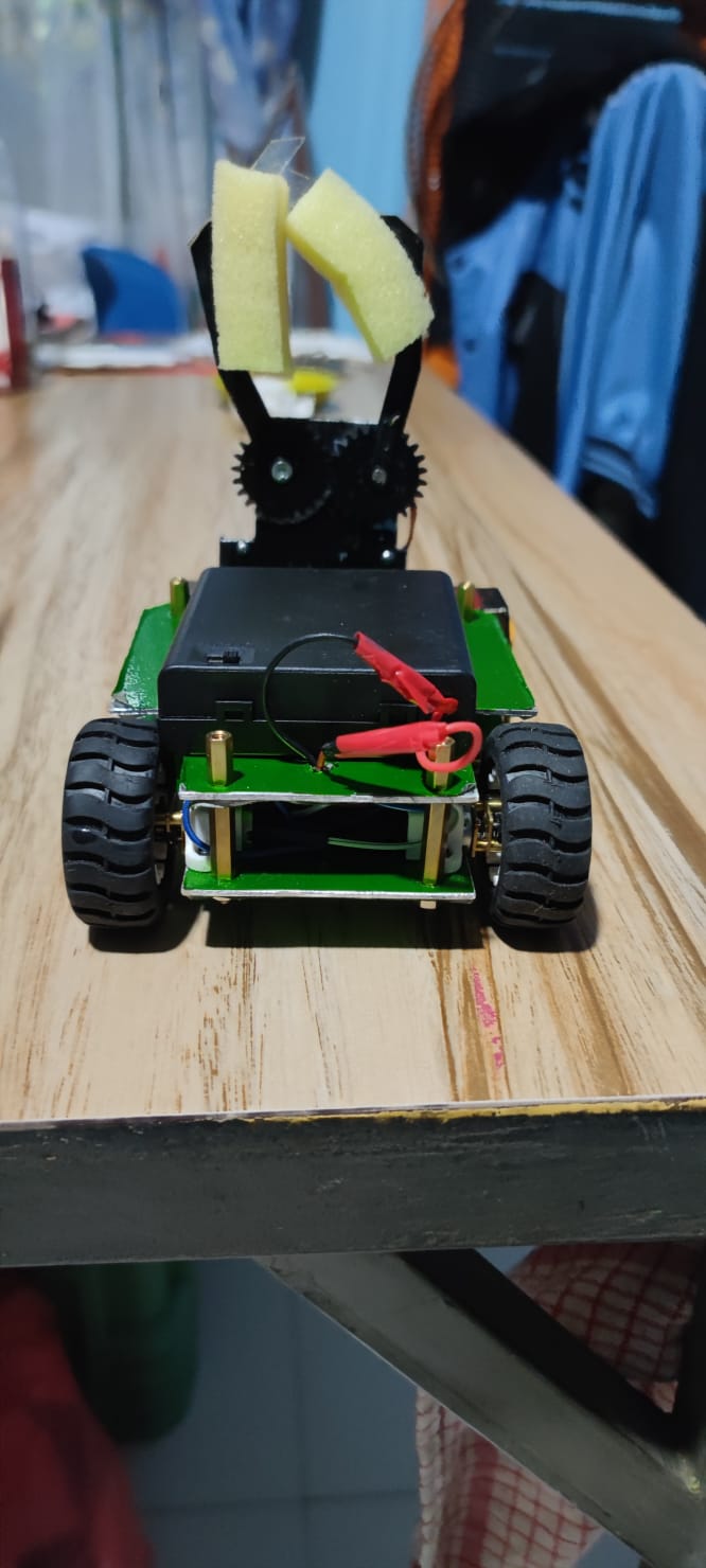 Pamer.in | Robot transporter line follower Kelas B