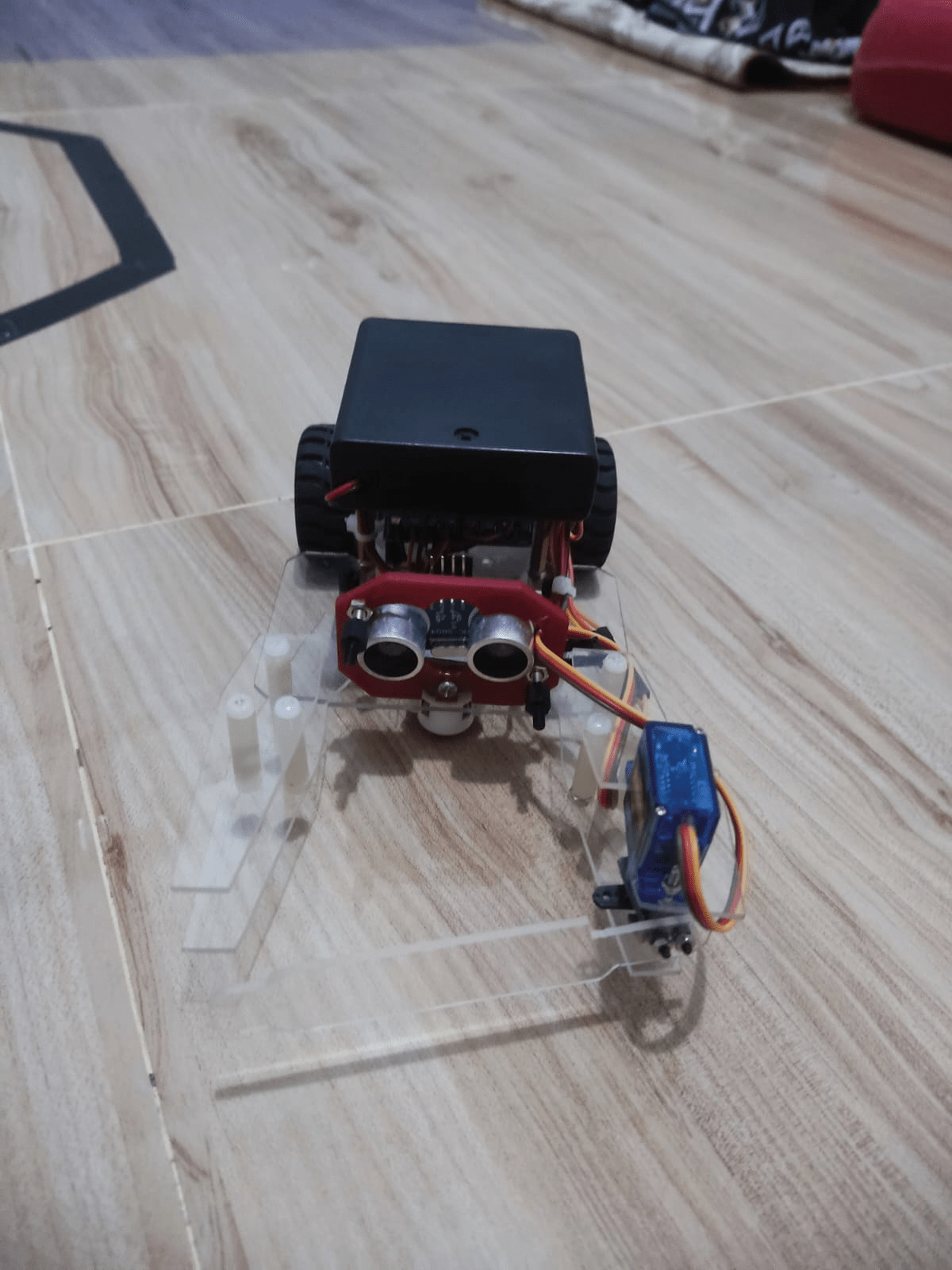 Pamer.in | Robot transporter line follower Kelas B