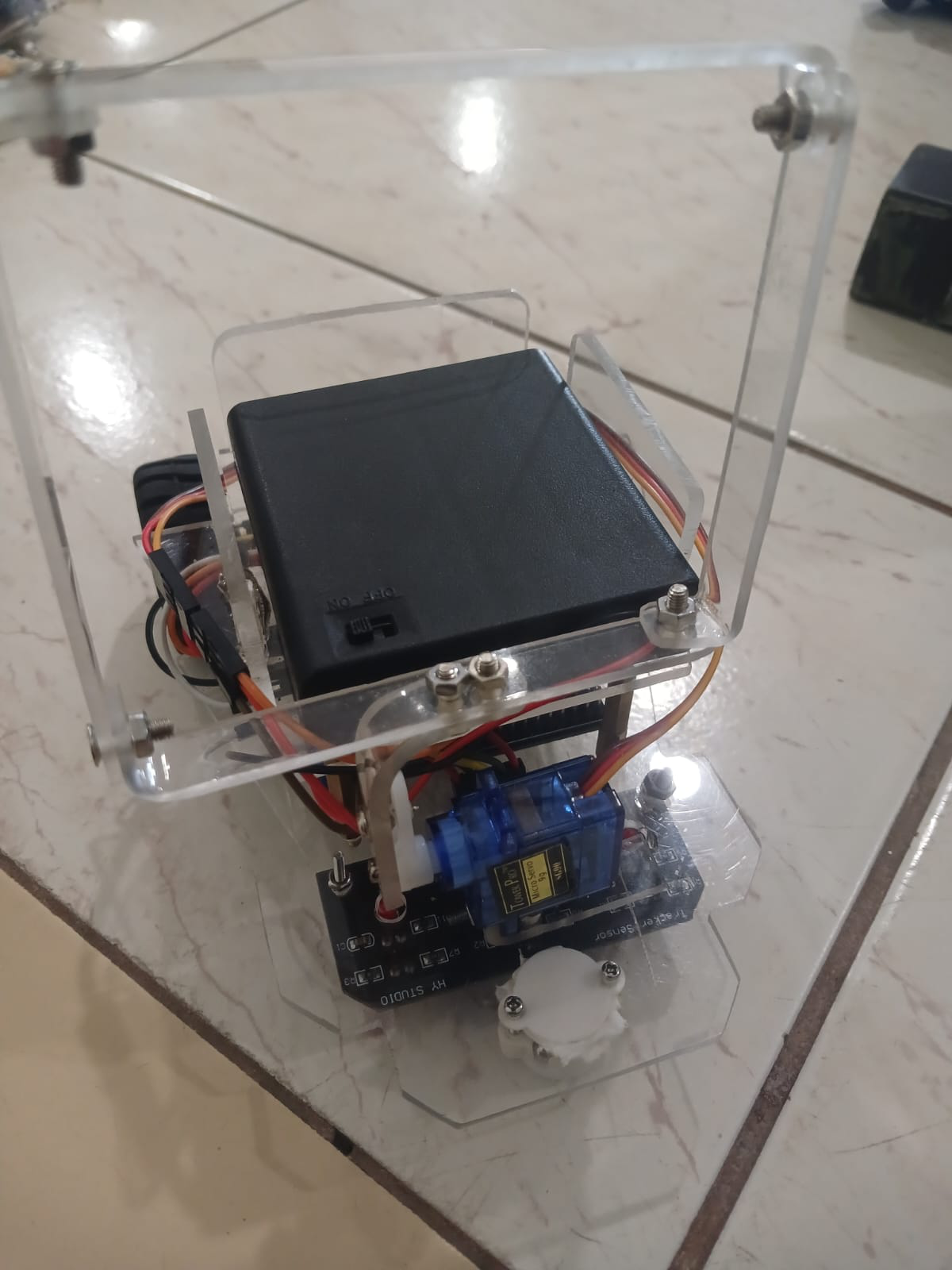 Pamer.in | Robot transporter line follower Kelas B