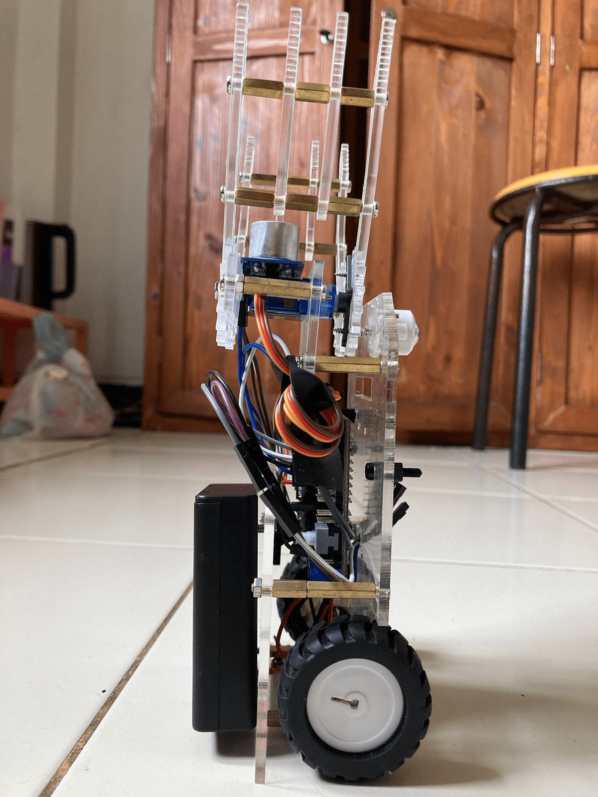 Pamer.in | Robot transporter line follower Kelas B