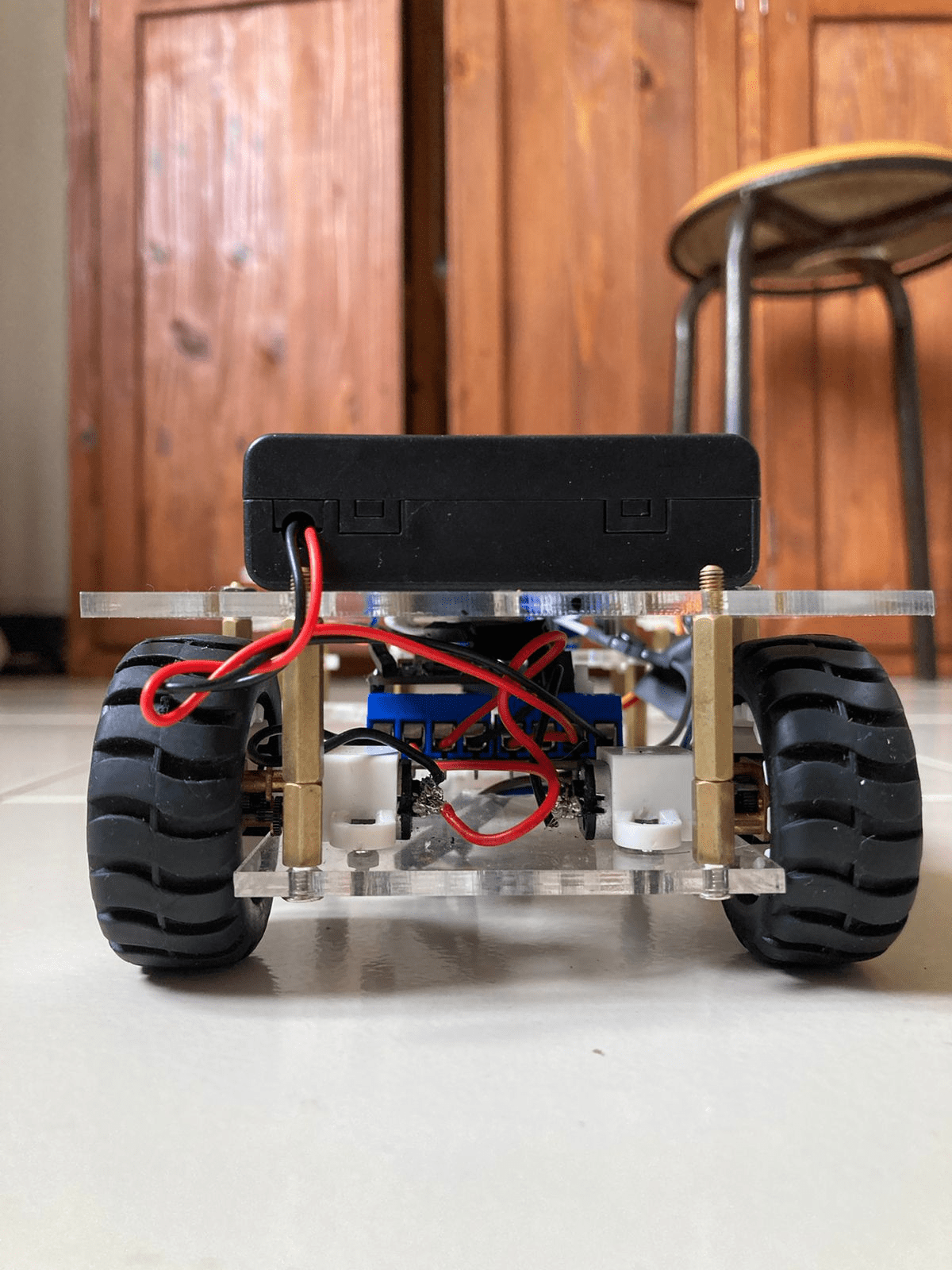 Pamer.in | Robot transporter line follower Kelas B