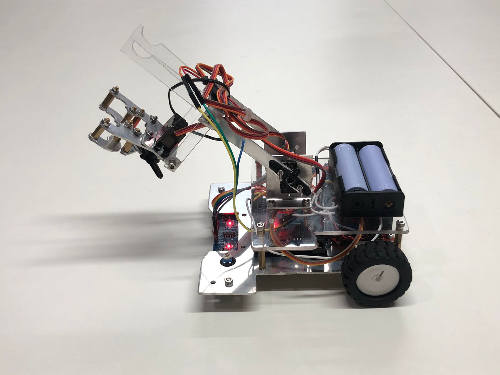 Pamer.in | Line Follower Robot for Polibatam Robotic Contest (PRC) 2024 ...