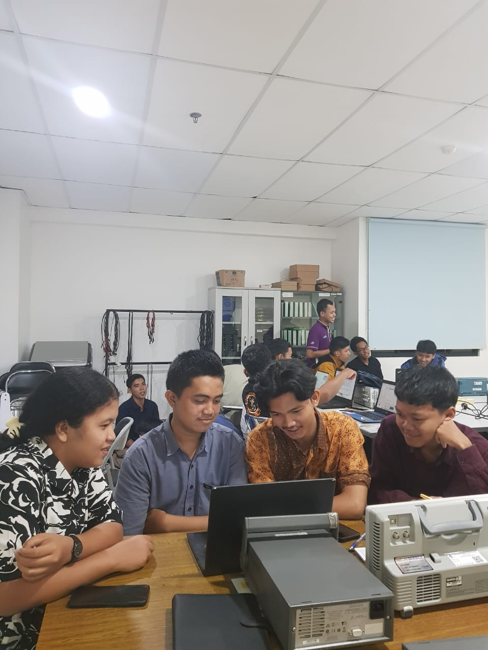 Pamer.in | Line Follower Robot for Polibatam Robotic Contest (PRC) 2024 ...