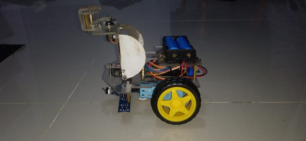 Pamer.in | Line Follower Robot for Polibatam Robotic Contest (PRC) 2024 ...